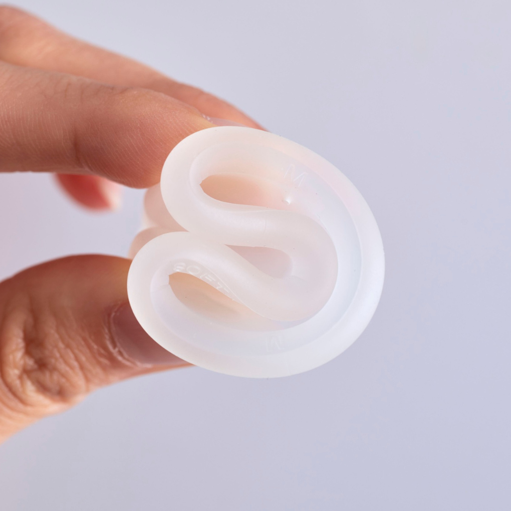 Silicone vs Silicon: What's the difference?